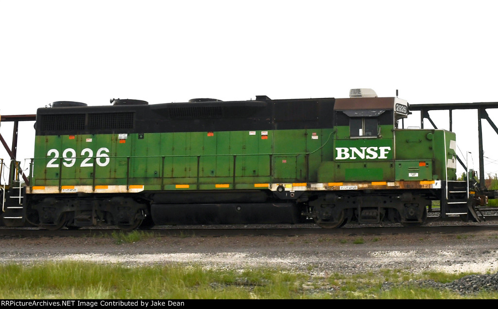 BNSF 2926 W/BN nose logo